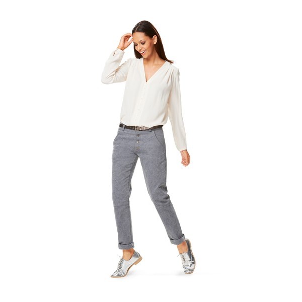 Patron Burda 6632 - Chemisier encolure en V avec parement