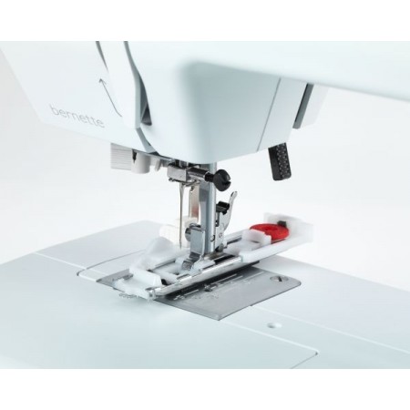 Machine à coudre Bernette B35 - Écolaines